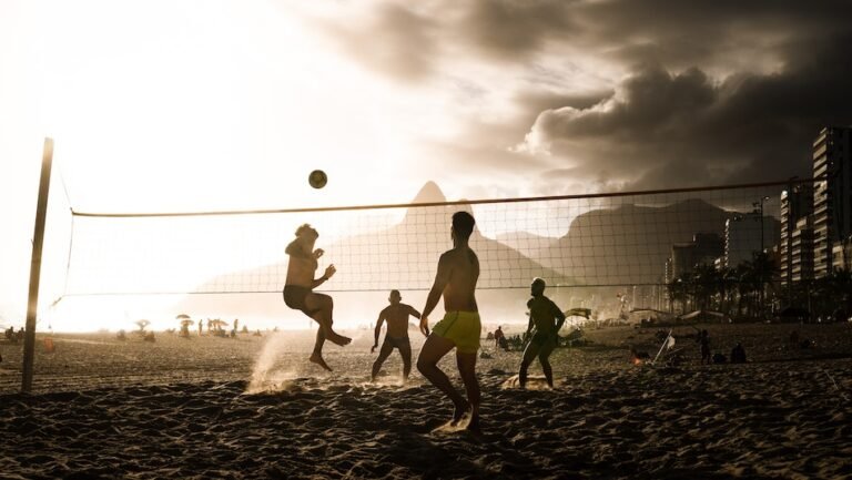 O Que é Futevôlei? Como jogar? - Esportes na Praia